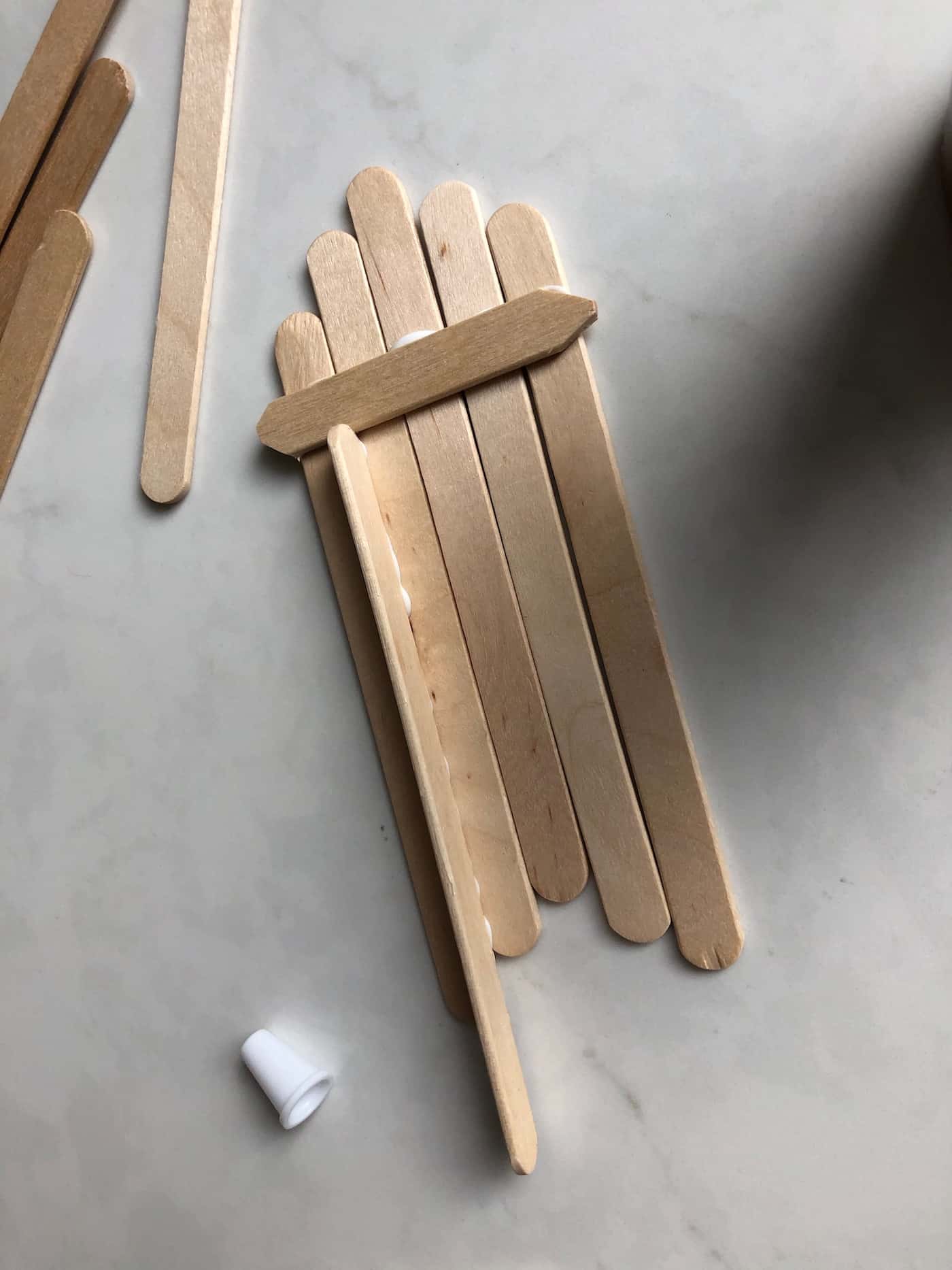 Popsicle stick sled ornaments for festive fun ️ 🛷 Dive into creativity ...