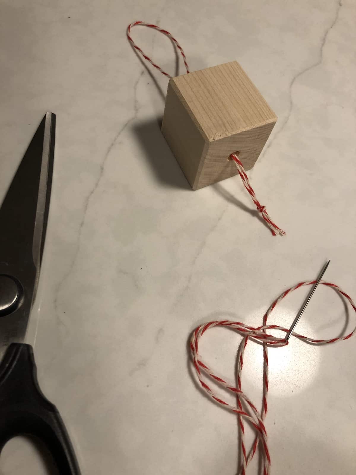 DIY photo cube ornament for your holiday tree 🎄 📸 Create keepsakes of ...