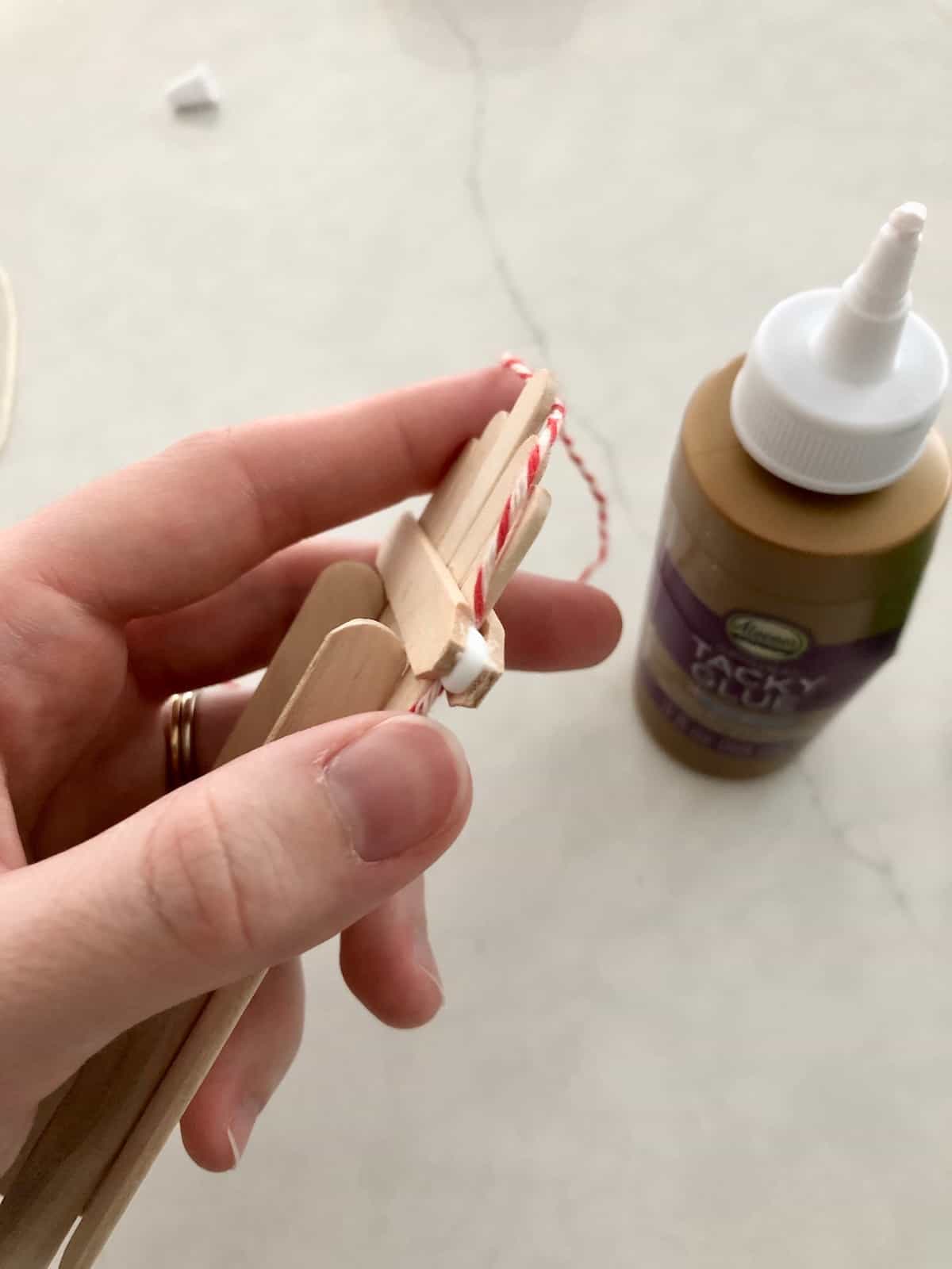 Popsicle stick sled ornaments for festive fun ️ 🛷 Dive into creativity ...