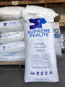 Using perlite in gardening for optimal growth 🌱 Discover the secrets to ...