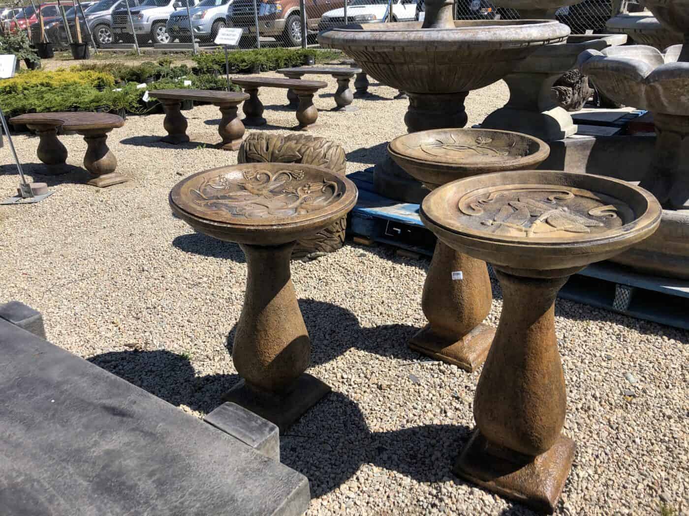 Concrete bird baths 🐦 🌿 Create a harmonious backyard sanctuary