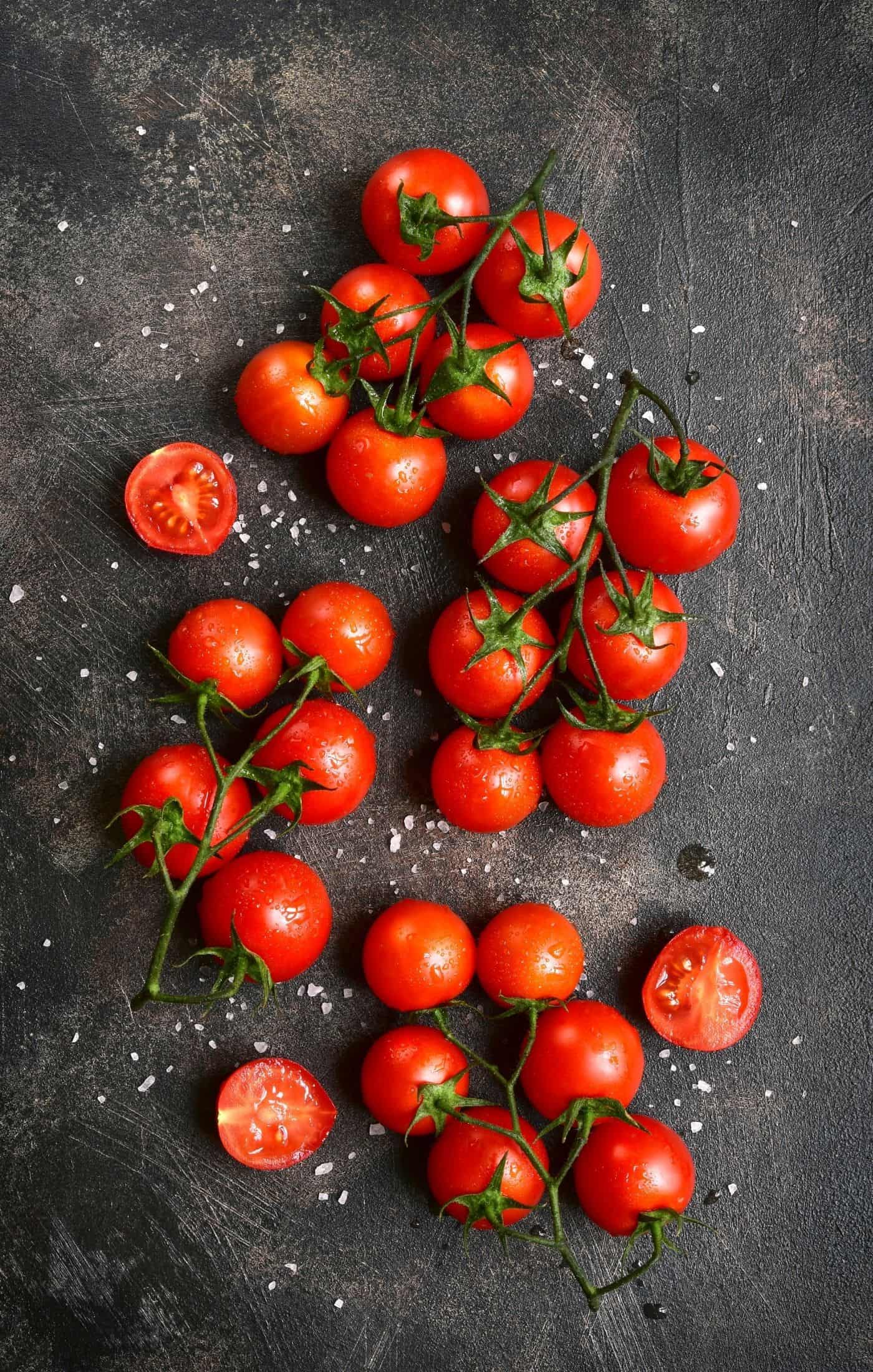 Sweet 100 tomato 🍅 🌱 The cherry tomato bursting with flavor