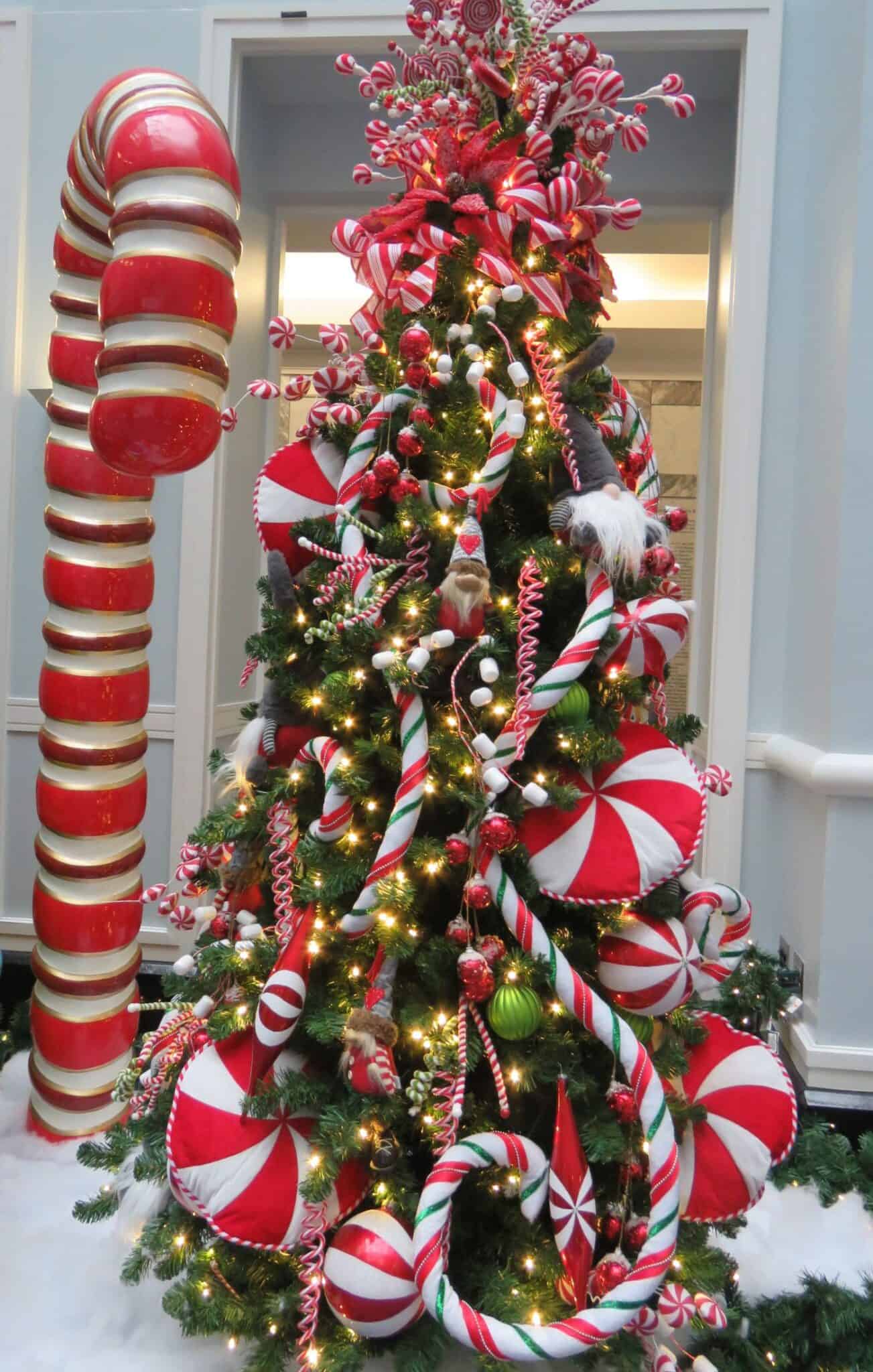 10 gingerbread Christmas decor ideas 🍪🎄 Bringing fairytale charm to ...